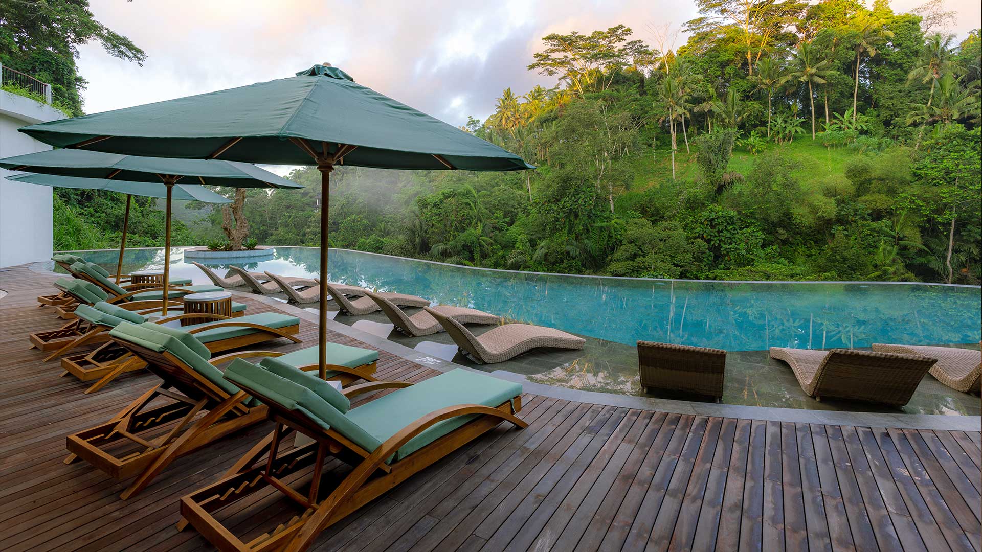 Pool & Bar - Metland Venya Ubud